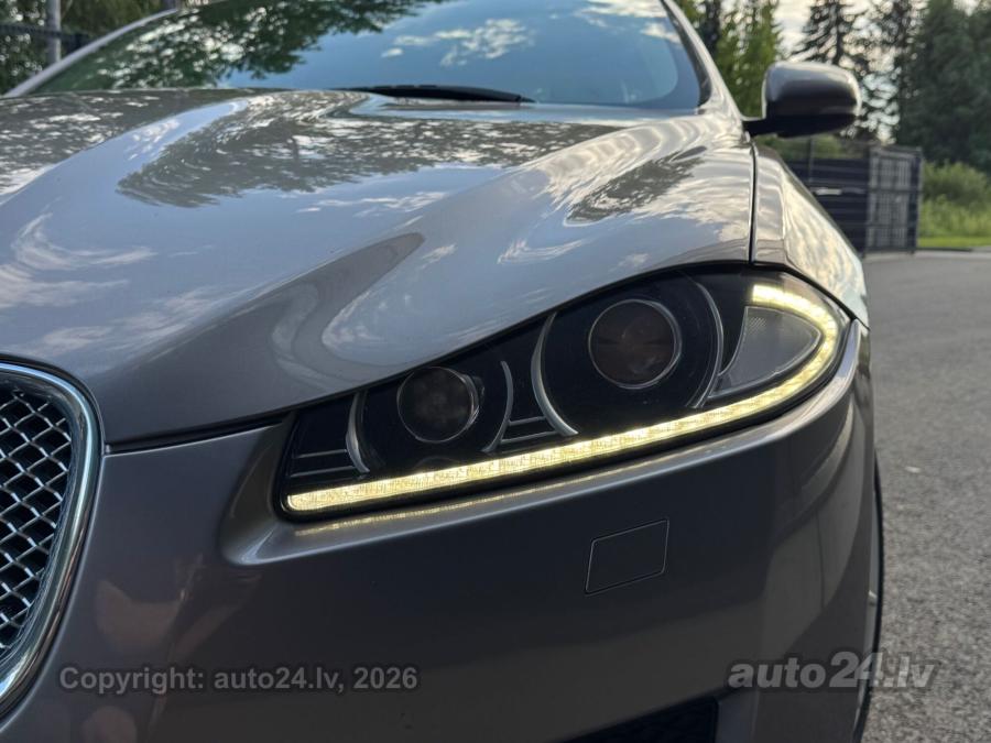 Grey Jaguar XF 2012 in Tallinn, with an engine capacity of 2.20 L and mileage of 226 thousand km for 5990 €, photo 21 on AUTOMOTO.COM.LV