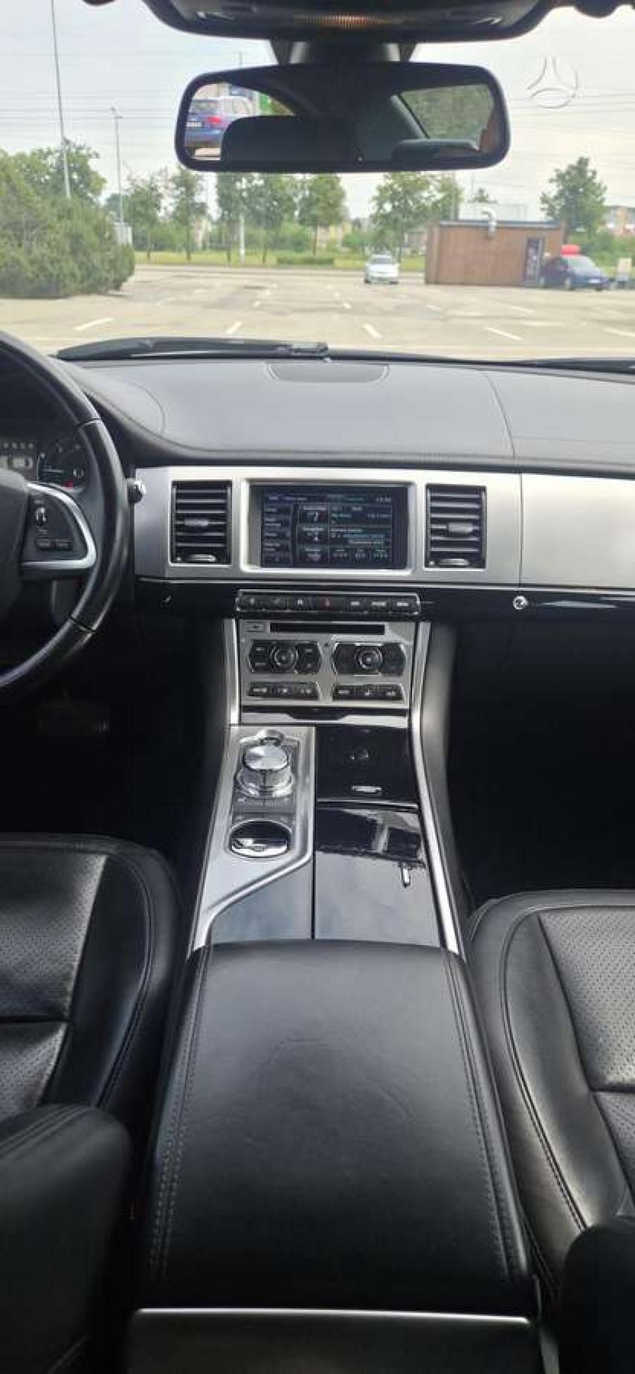 Pelēks Jaguar XF 2013 Šauļi, ar dzinēja tilpumu 2.99 L un nobraukumu 308 tūkst. km par 7200 €, foto 16 vietnē AUTOMOTO.COM.LV
