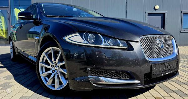Pelēks Jaguar XF 2013 Šauļi, ar dzinēja tilpumu 2.18 L un nobraukumu 140 tūkst. km par 8650 €, foto 1 vietnē AUTOMOTO.COM.LV