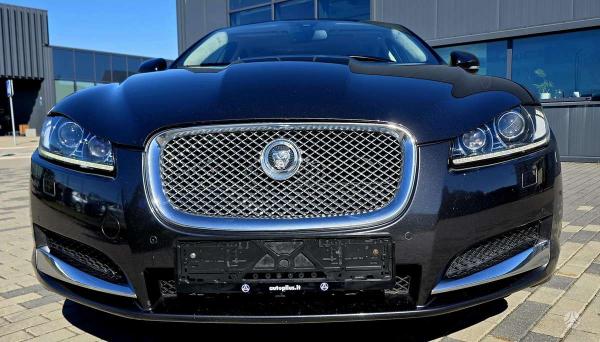 Pelēks Jaguar XF 2013 Šauļi, ar dzinēja tilpumu 2.18 L un nobraukumu 140 tūkst. km par 8650 €, foto 2 vietnē AUTOMOTO.COM.LV