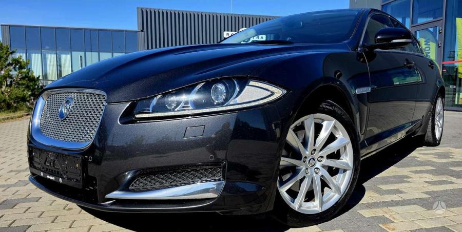 Pelēks Jaguar XF 2013 Šauļi, ar dzinēja tilpumu 2.18 L un nobraukumu 140 tūkst. km par 8650 €, foto 4 vietnē AUTOMOTO.COM.LV