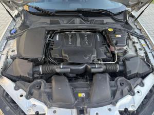 Grey Jaguar XF 2013 in Siauliai, with an engine capacity of 3.00 L and mileage of 178 thousand km for 7500 €, photo 15 on AUTOMOTO.COM.LV