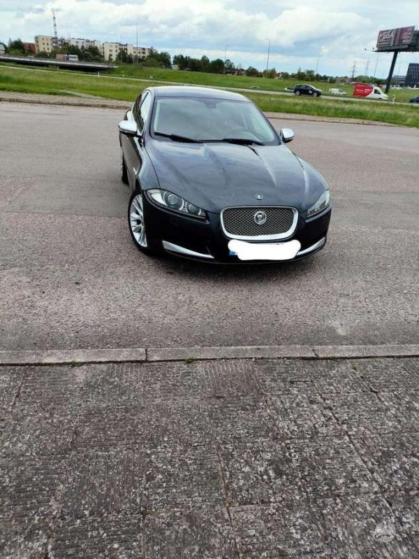 Pelēks Jaguar XF 2013 Kauņa, ar dzinēja tilpumu 2.18 L un nobraukumu 429 tūkst. km par 4700 €, foto 2 vietnē AUTOMOTO.COM.LV