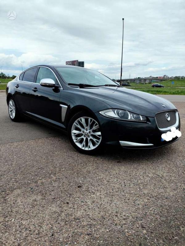 Pelēks Jaguar XF 2013 Kauņa, ar dzinēja tilpumu 2.18 L un nobraukumu 429 tūkst. km par 4700 €, foto 3 vietnē AUTOMOTO.COM.LV