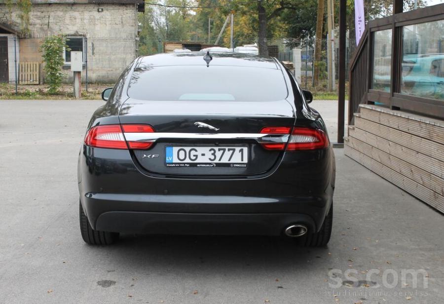 Pelēks Jaguar XF 2013 Rīga, ar dzinēja tilpumu 2.20 L un nobraukumu 0 tūkst. km par 6650 €, foto 7 vietnē AUTOMOTO.COM.LV