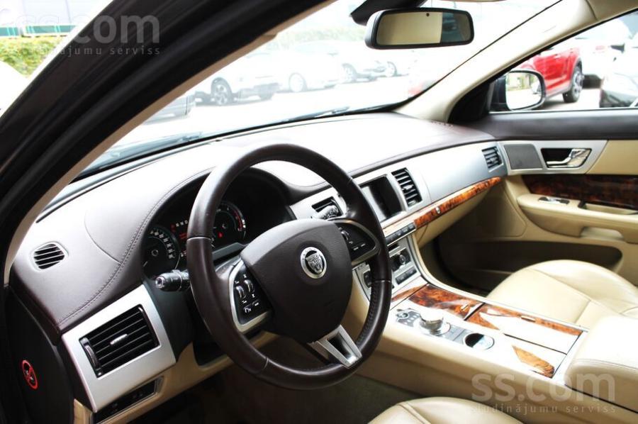 Pelēks Jaguar XF 2013 Rīga, ar dzinēja tilpumu 2.20 L un nobraukumu 0 tūkst. km par 6650 €, foto 16 vietnē AUTOMOTO.COM.LV