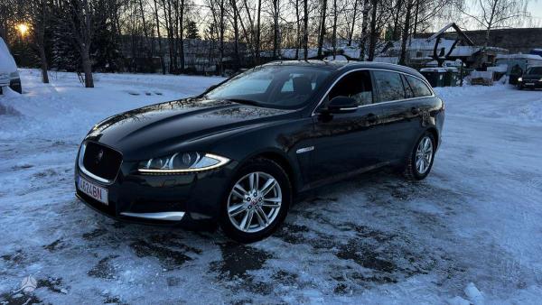 Grey Jaguar XF 2014 in Siauliai, with an engine capacity of 2.18 L and mileage of 268 thousand km for 4950 €, photo 2 on AUTOMOTO.COM.LV