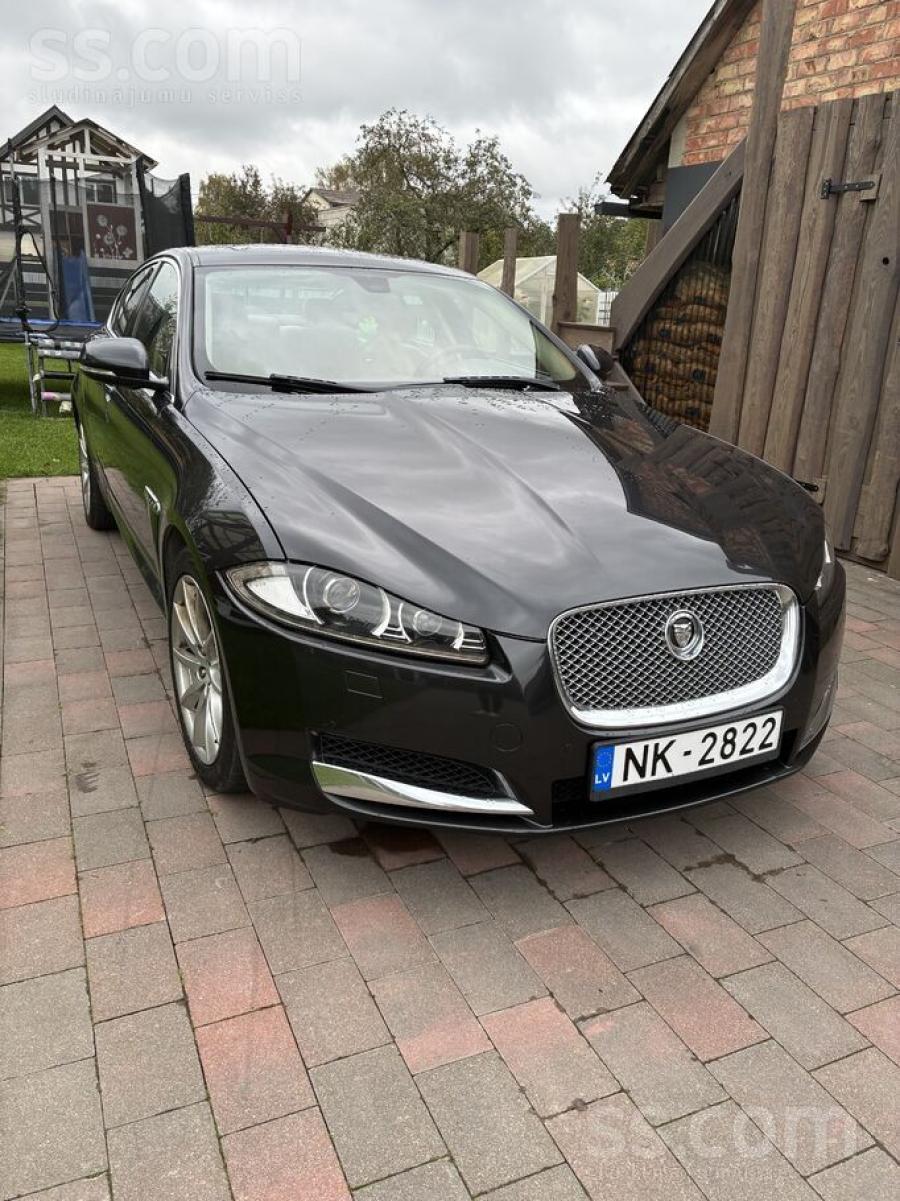 Pelēks Jaguar XF 2014 Rīga, ar dzinēja tilpumu 3.00 L un nobraukumu 330 tūkst. km par 9100 €, foto 3 vietnē AUTOMOTO.COM.LV
