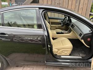 Pelēks Jaguar XF 2014 Rīga, ar dzinēja tilpumu 3.00 L un nobraukumu 330 tūkst. km par 9100 €, foto 6 vietnē AUTOMOTO.COM.LV