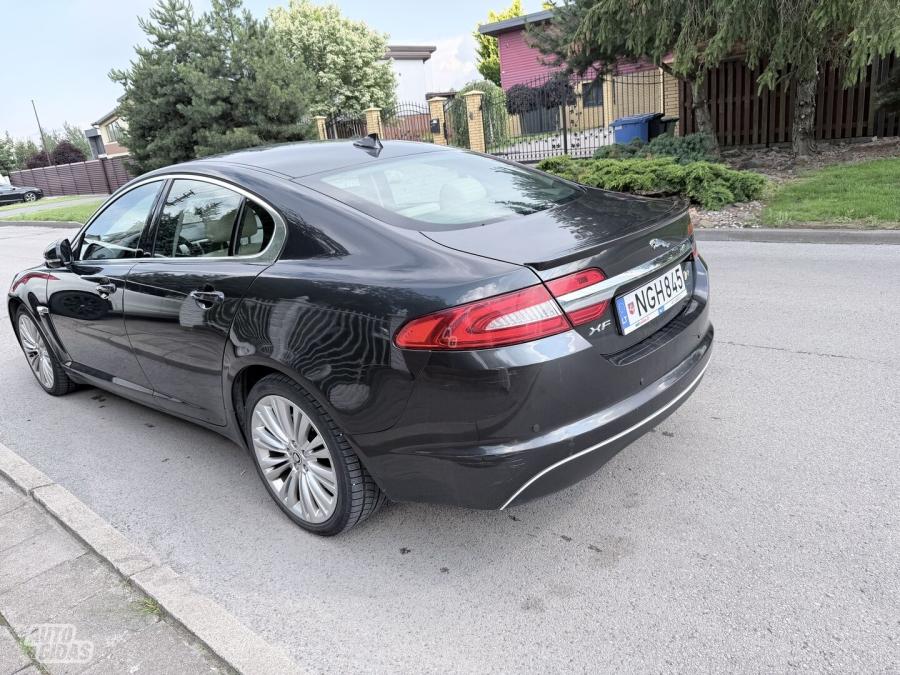 Pelēks Jaguar XF 2014 Marijampole, ar dzinēja tilpumu 2.20 L un nobraukumu 300 tūkst. km par 6250 €, foto 1 vietnē AUTOMOTO.COM.LV