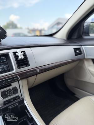Pelēks Jaguar XF 2014 Marijampole, ar dzinēja tilpumu 2.20 L un nobraukumu 300 tūkst. km par 6250 €, foto 10 vietnē AUTOMOTO.COM.LV