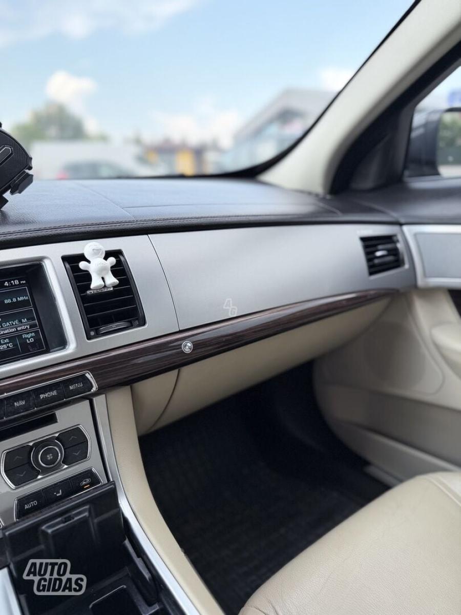 Pelēks Jaguar XF 2014 Marijampole, ar dzinēja tilpumu 2.20 L un nobraukumu 300 tūkst. km par 6250 €, foto 10 vietnē AUTOMOTO.COM.LV