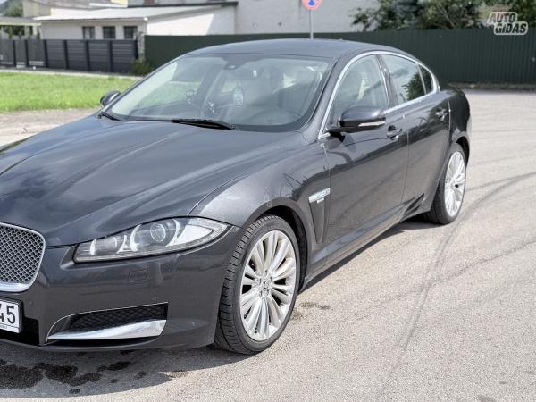 Grey Jaguar XF 2014 in Marijampole, with an engine capacity of 2.20 L and mileage of 300 thousand km for 6250 €, photo 10 on AUTOMOTO.COM.LV