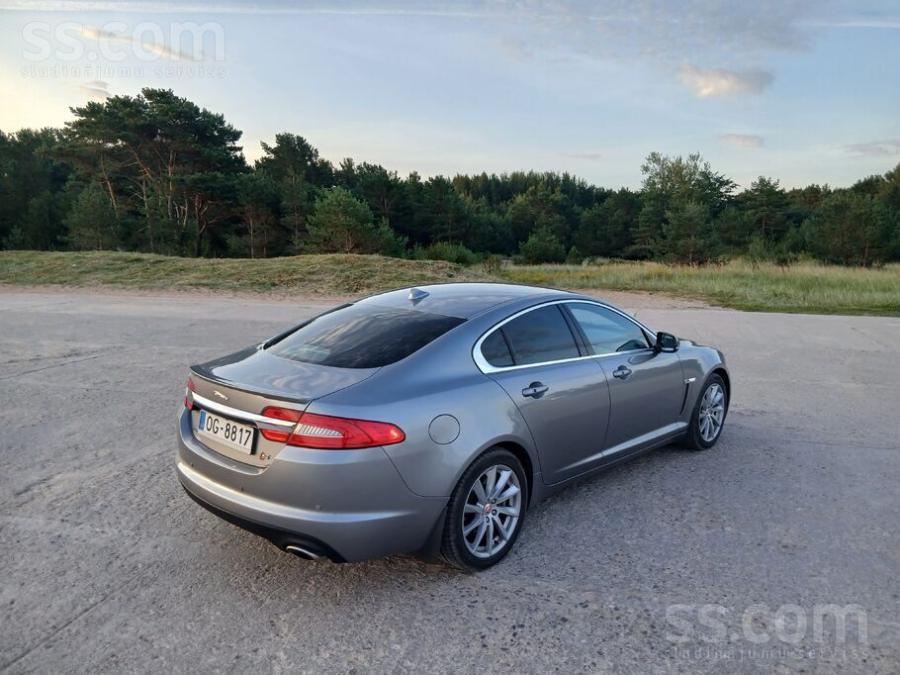 Pelēks Jaguar XF 2014 Liepāja, ar dzinēja tilpumu 2.20 L un nobraukumu 180 tūkst. km par 7200 €, foto 1 vietnē AUTOMOTO.COM.LV