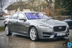 Grey Jaguar XF 2015 in Riga, with an engine capacity of 2.00 L and mileage of 300 thousand km for 8990 €, photo 2 on AUTOMOTO.COM.LV