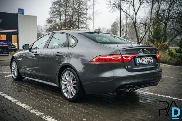 Pelēks Jaguar XF 2015 Rīga, ar dzinēja tilpumu 2.00 L un nobraukumu 300 tūkst. km par 8990 €, foto 4 vietnē AUTOMOTO.COM.LV