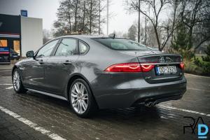 Grey Jaguar XF 2015 in Riga, with an engine capacity of 2.00 L and mileage of 300 thousand km for 8990 €, photo 4 on AUTOMOTO.COM.LV