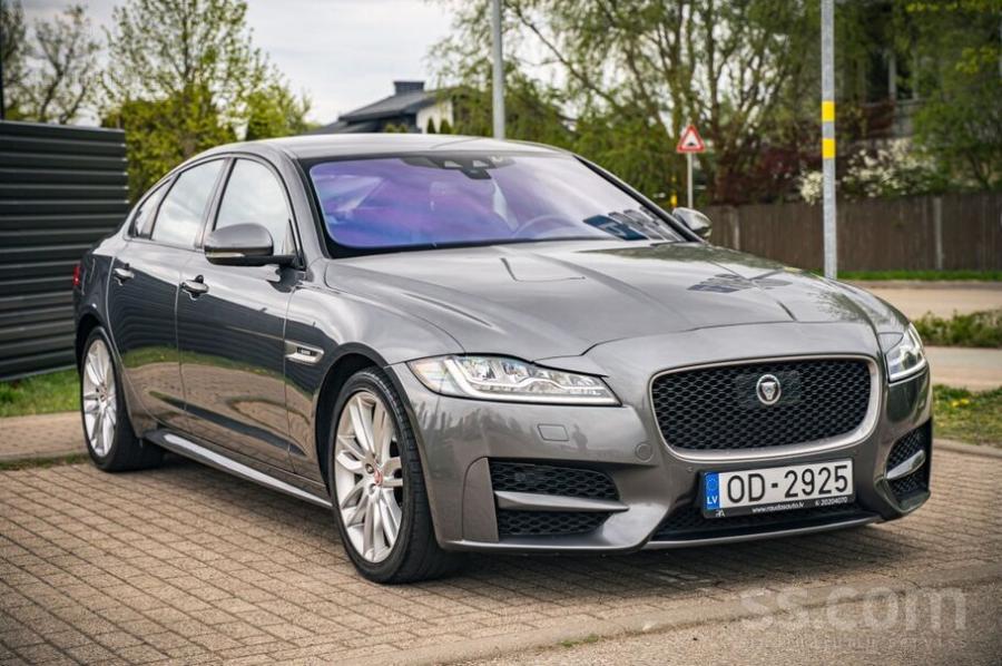 Grey Jaguar XF 2015 in Riga, with an engine capacity of 2.00 L and mileage of 0 thousand km for 7990 €, photo 4 on AUTOMOTO.COM.LV