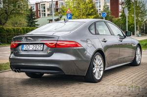 Grey Jaguar XF 2015 in Riga, with an engine capacity of 2.00 L and mileage of 0 thousand km for 7990 €, photo 5 on AUTOMOTO.COM.LV