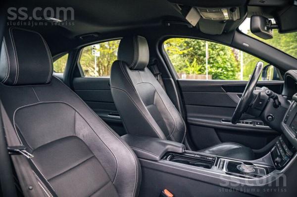 Grey Jaguar XF 2015 in Riga, with an engine capacity of 2.00 L and mileage of 0 thousand km for 7990 €, photo 10 on AUTOMOTO.COM.LV