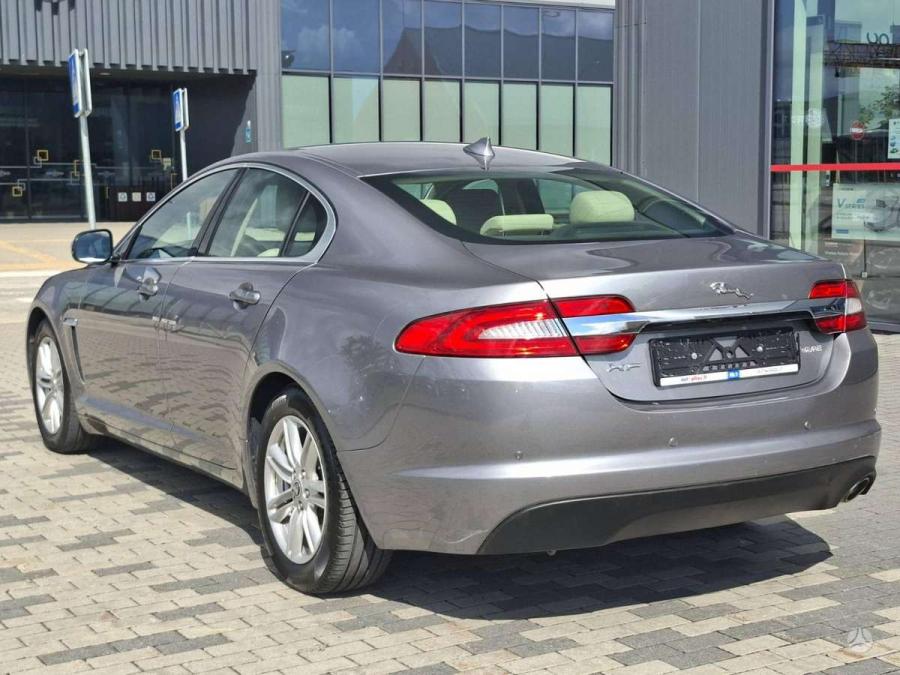 Серый Ягуар ХФ 2015 в Шяуляй, объемом двигателя 2.20 л и пробегом 185 тыс. км за 7300 €, фото 6 на AUTOMOTO.COM.LV