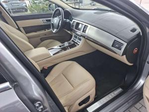 Pelēks Jaguar XF 2015 Šauļi, ar dzinēja tilpumu 2.20 L un nobraukumu 185 tūkst. km par 6990 €, foto 16 vietnē AUTOMOTO.COM.LV