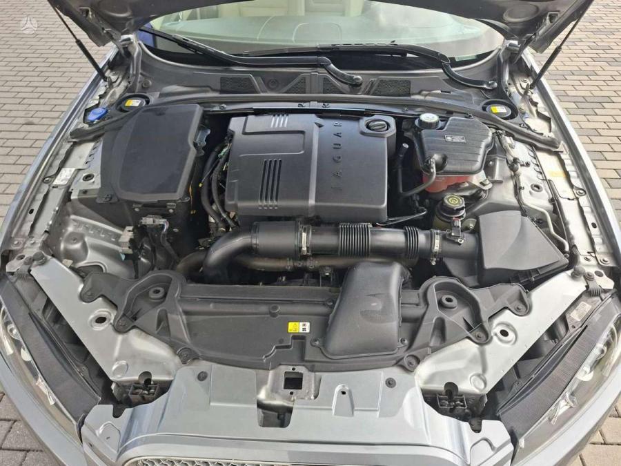 Pelēks Jaguar XF 2015 Šauļi, ar dzinēja tilpumu 2.20 L un nobraukumu 185 tūkst. km par 6990 €, foto 18 vietnē AUTOMOTO.COM.LV