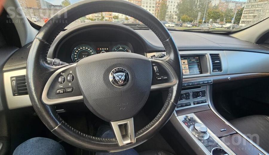Pelēks Jaguar XF 2015 Rīga, ar dzinēja tilpumu 2.20 L un nobraukumu 142 tūkst. km par 8999 €, foto 6 vietnē AUTOMOTO.COM.LV