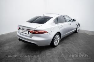 Grey Jaguar XF 2016 in Tallinn, with an engine capacity of 2.00 L and mileage of 171 thousand km for 11699 €, photo 4 on AUTOMOTO.COM.LV