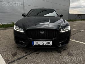 Grey Jaguar XF 2016 in Daugavpils, with an engine capacity of 3.00 L and mileage of 104 thousand km for 18500 €, photo 3 on AUTOMOTO.COM.LV