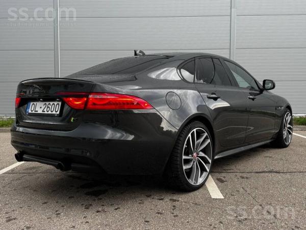 Grey Jaguar XF 2016 in Daugavpils, with an engine capacity of 3.00 L and mileage of 104 thousand km for 18500 €, photo 4 on AUTOMOTO.COM.LV