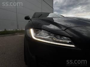 Grey Jaguar XF 2016 in Daugavpils, with an engine capacity of 3.00 L and mileage of 104 thousand km for 18500 €, photo 11 on AUTOMOTO.COM.LV