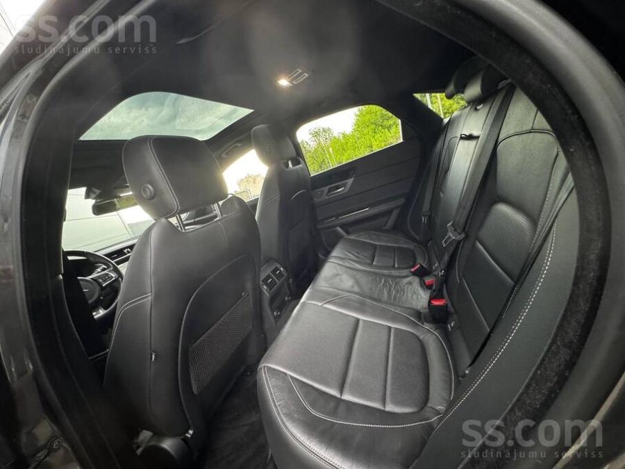 Grey Jaguar XF 2016 in Daugavpils, with an engine capacity of 3.00 L and mileage of 104 thousand km for 18500 €, photo 21 on AUTOMOTO.COM.LV