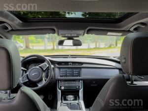 Pelēks Jaguar XF 2016 Daugavpils, ar dzinēja tilpumu 3.00 L un nobraukumu 105 tūkst. km par 17500 €, foto 18 vietnē AUTOMOTO.COM.LV