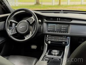 Pelēks Jaguar XF 2016 Daugavpils, ar dzinēja tilpumu 3.00 L un nobraukumu 105 tūkst. km par 17500 €, foto 25 vietnē AUTOMOTO.COM.LV