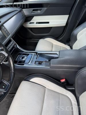 Pelēks Jaguar XF 2016 Rīga, ar dzinēja tilpumu 2.00 L un nobraukumu 161 tūkst. km par 14900 €, foto 12 vietnē AUTOMOTO.COM.LV