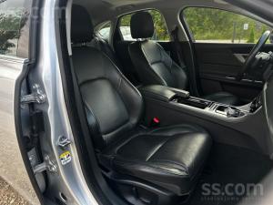 Grey Jaguar XF 2016 in Jelgava, with an engine capacity of 2.00 L and mileage of 0 thousand km for 8590 €, photo 11 on AUTOMOTO.COM.LV