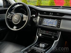 Grey Jaguar XF 2016 in Jelgava, with an engine capacity of 2.00 L and mileage of 0 thousand km for 8590 €, photo 12 on AUTOMOTO.COM.LV
