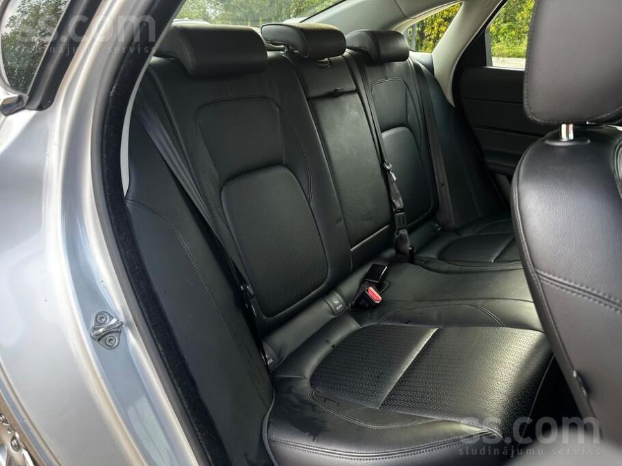 Grey Jaguar XF 2016 in Jelgava, with an engine capacity of 2.00 L and mileage of 0 thousand km for 8590 €, photo 14 on AUTOMOTO.COM.LV