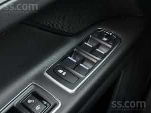 Grey Jaguar XF 2016 in Jelgava, with an engine capacity of 2.00 L and mileage of 0 thousand km for 8590 €, photo 16 on AUTOMOTO.COM.LV