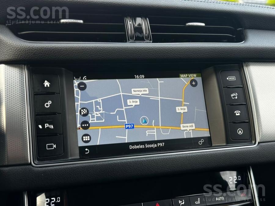 Grey Jaguar XF 2016 in Jelgava, with an engine capacity of 2.00 L and mileage of 0 thousand km for 8590 €, photo 19 on AUTOMOTO.COM.LV