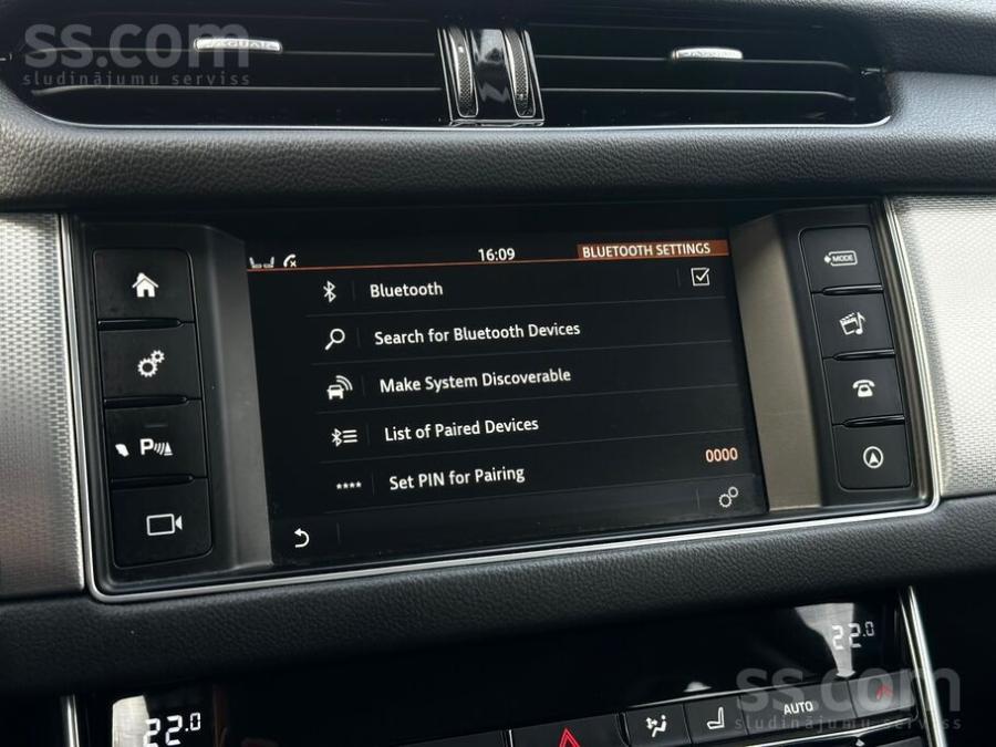 Grey Jaguar XF 2016 in Jelgava, with an engine capacity of 2.00 L and mileage of 0 thousand km for 8590 €, photo 21 on AUTOMOTO.COM.LV