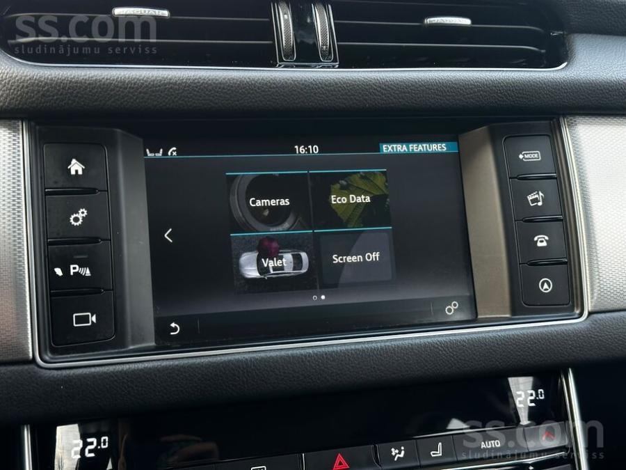 Grey Jaguar XF 2016 in Jelgava, with an engine capacity of 2.00 L and mileage of 0 thousand km for 8590 €, photo 23 on AUTOMOTO.COM.LV