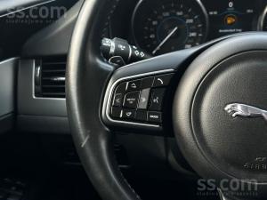 Grey Jaguar XF 2016 in Jelgava, with an engine capacity of 2.00 L and mileage of 0 thousand km for 8590 €, photo 29 on AUTOMOTO.COM.LV