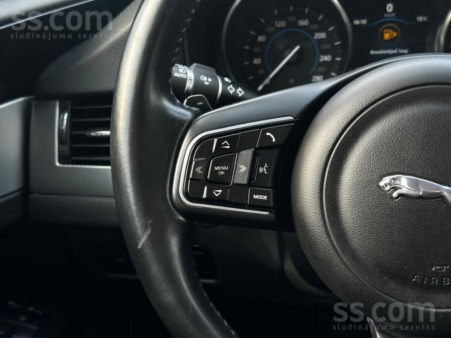 Grey Jaguar XF 2016 in Jelgava, with an engine capacity of 2.00 L and mileage of 0 thousand km for 8590 €, photo 29 on AUTOMOTO.COM.LV