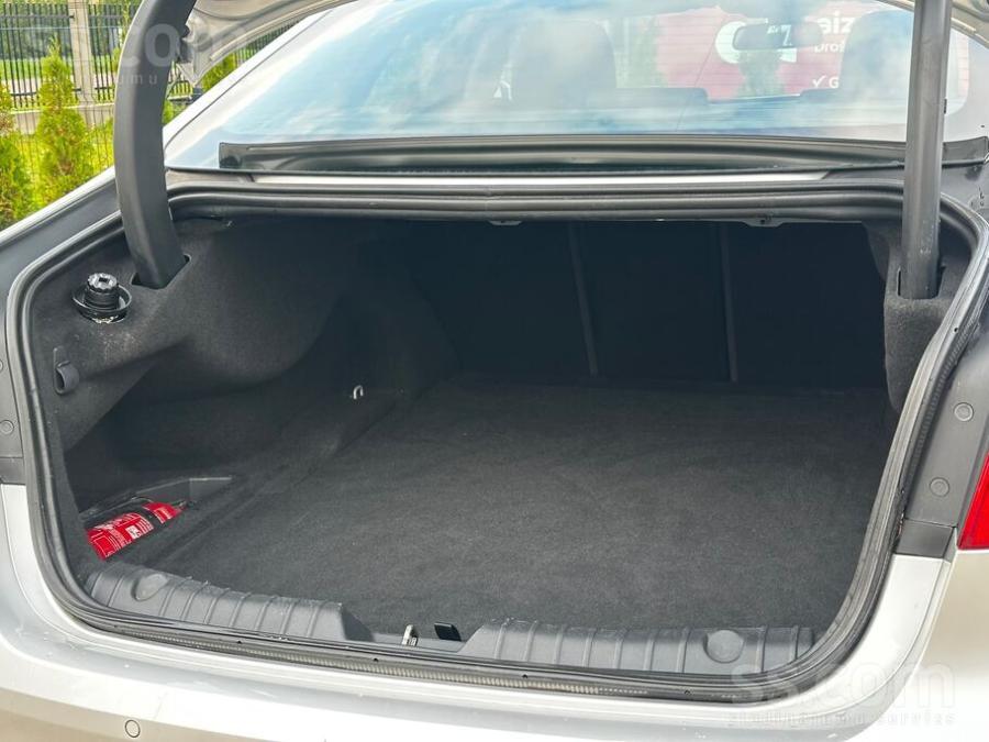 Grey Jaguar XF 2016 in Jelgava, with an engine capacity of 2.00 L and mileage of 0 thousand km for 8590 €, photo 32 on AUTOMOTO.COM.LV