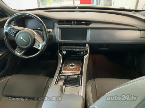 Grey Jaguar XF 2017 in Parnu, with an engine capacity of 2.00 L and mileage of 150 thousand km for 11500 €, photo 3 on AUTOMOTO.COM.LV
