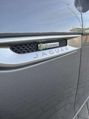 Grey Jaguar XF 2017 in Utena, with an engine capacity of 2.99 L and mileage of 260 thousand km for 9990 €, photo 30 on AUTOMOTO.COM.LV