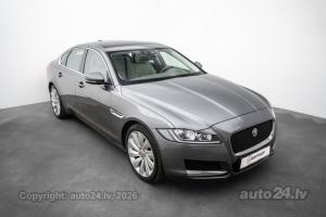 Grey Jaguar XF 2017 in Tallinn, with an engine capacity of 2.00 L and mileage of 196 thousand km for 12999 €, photo 4 on AUTOMOTO.COM.LV