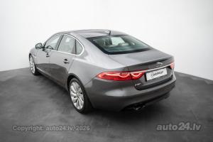 Grey Jaguar XF 2017 in Tallinn, with an engine capacity of 2.00 L and mileage of 196 thousand km for 12999 €, photo 8 on AUTOMOTO.COM.LV